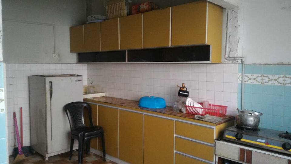 TERES SETINGKAT TAMAN BUNGA RAYA, BUKIT BERUANG (NONBUMILOT) - Zprop Team