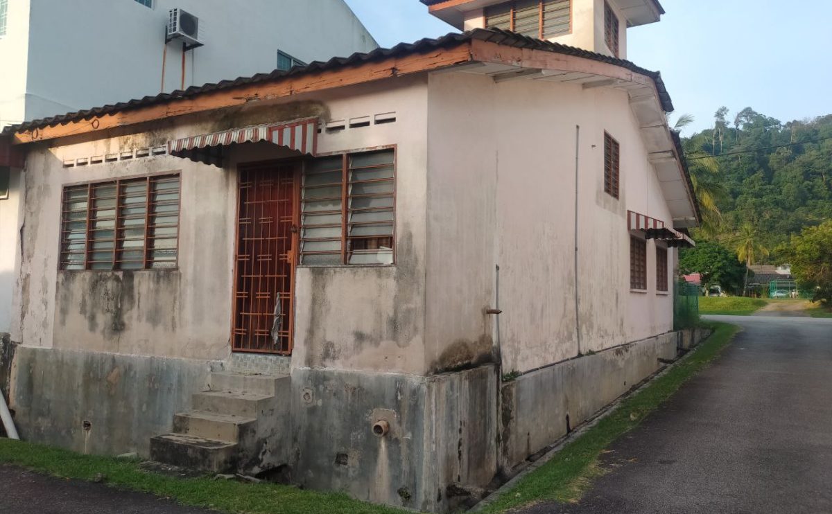 TERES SETINGKAT ENDLOT TAMAN BUNGA RAYA, BUKIT BERUANG MELAKA - Zprop Team