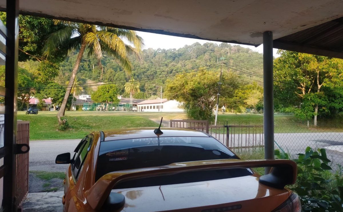 TERES SETINGKAT ENDLOT TAMAN BUNGA RAYA, BUKIT BERUANG MELAKA - Zprop Team