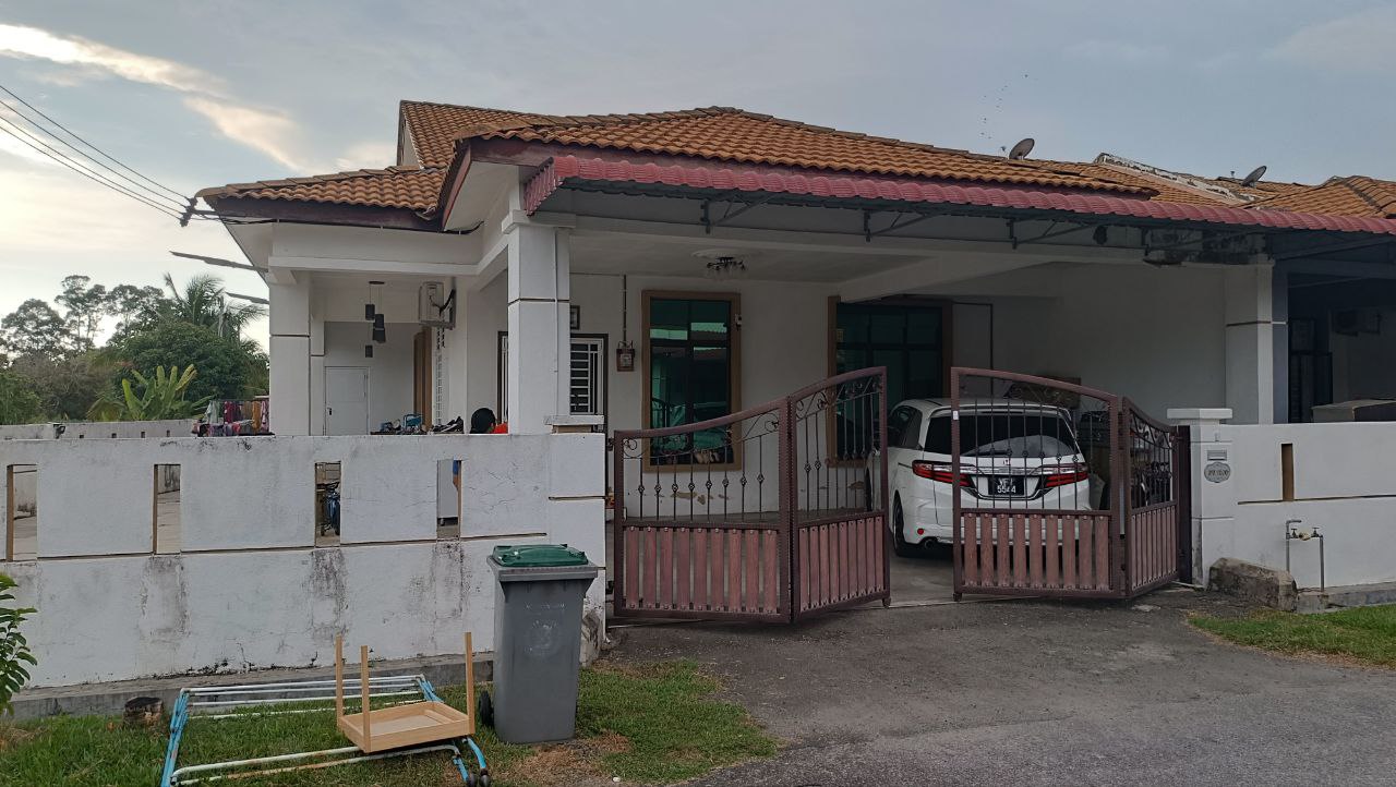 TERES SETINGKAT CORNER LOT TAMAN MASJID TANAH RIA, MASJID TANAH MELAKA ...