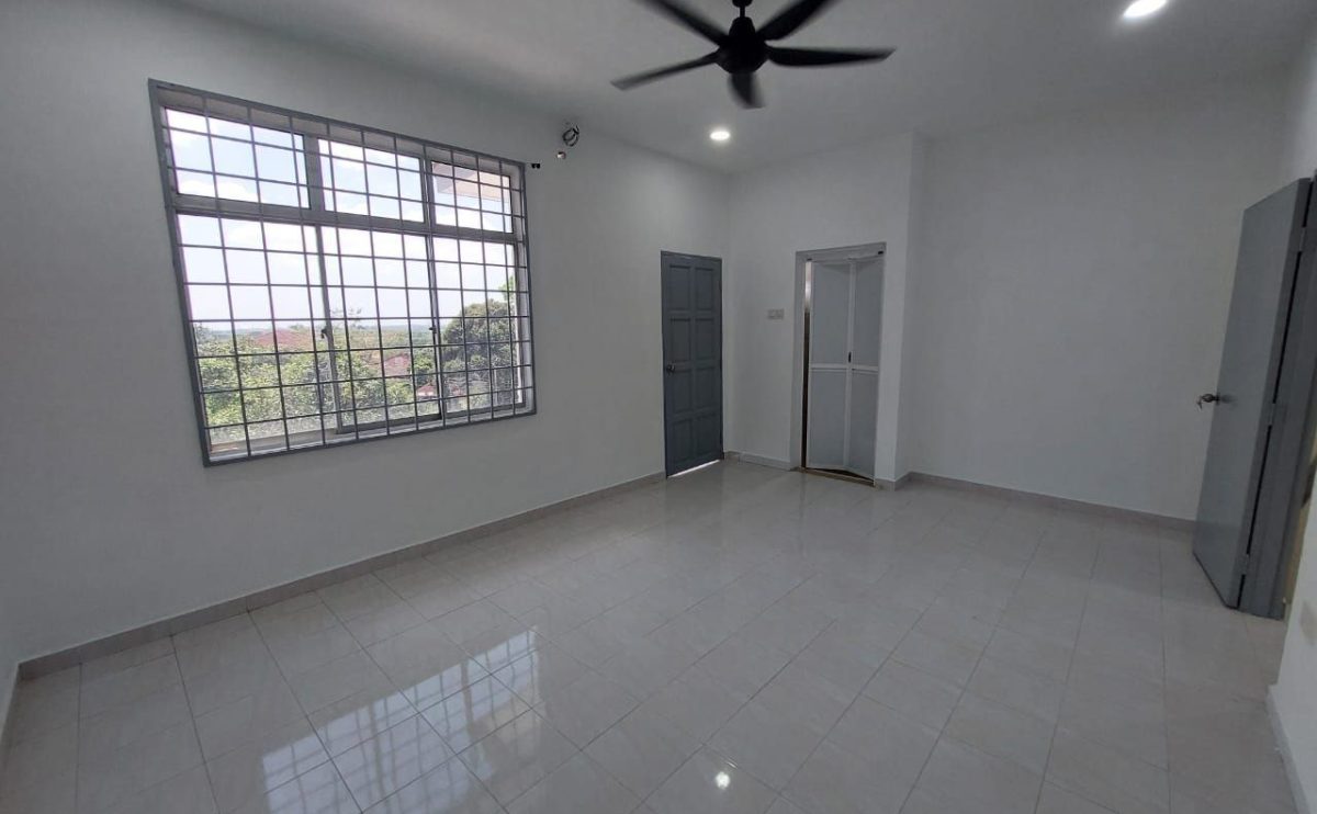 TERES TIGA TINGKAT TAMAN BUKIT CHENG MELAKA (BELOW MARKET VALUE ...